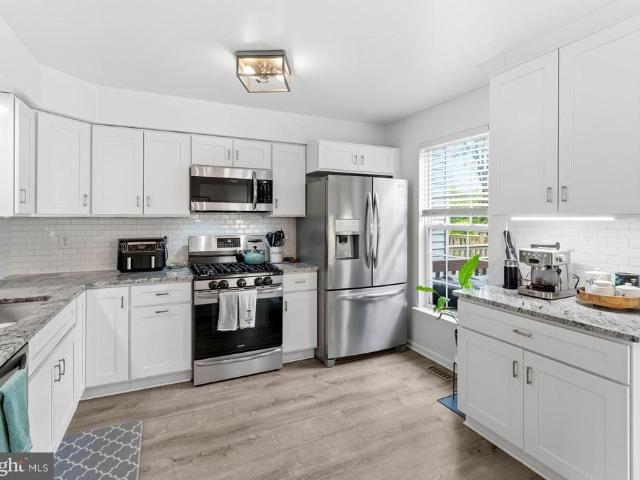 8 Pinehurst Court