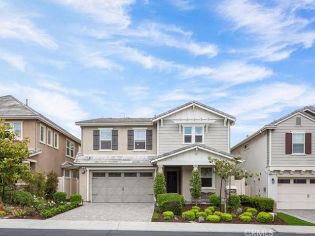 8 Poplar Ct, Lake Forest, CA 92630