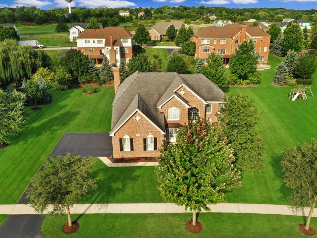 8 Prairie Landings Court