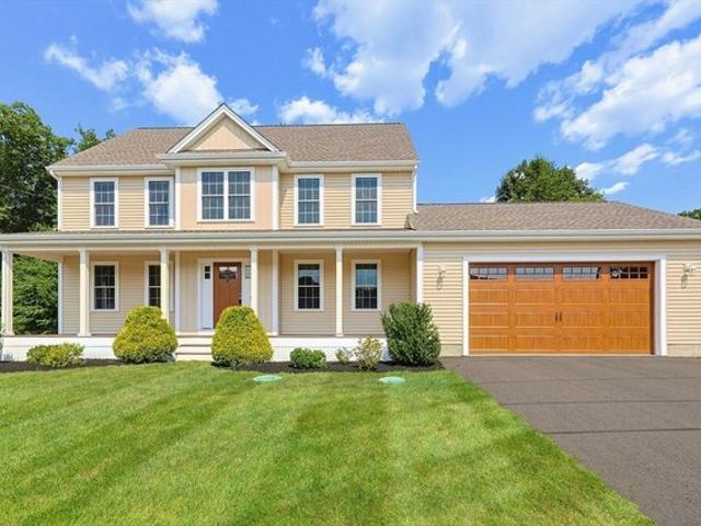 8 Preservation Way, Attleboro, MA 02703