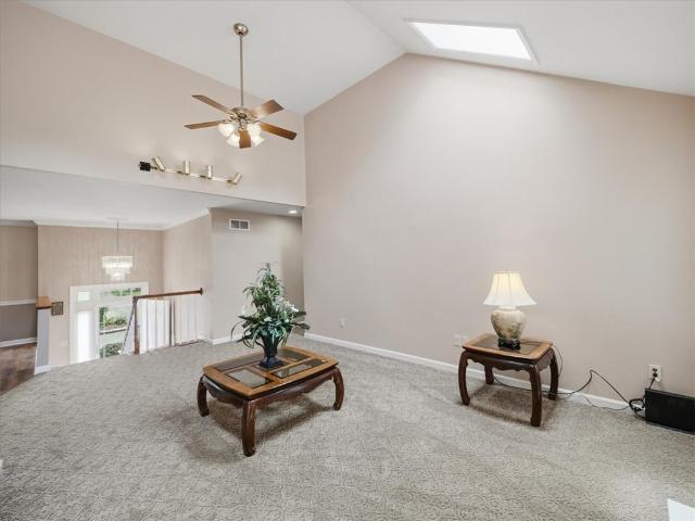 8 Pristine Pl