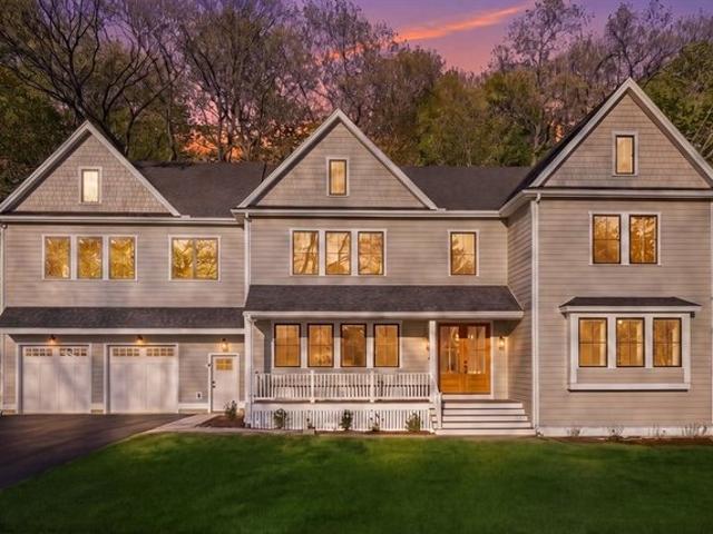8 Priscilla Ln, Winchester, MA 01890