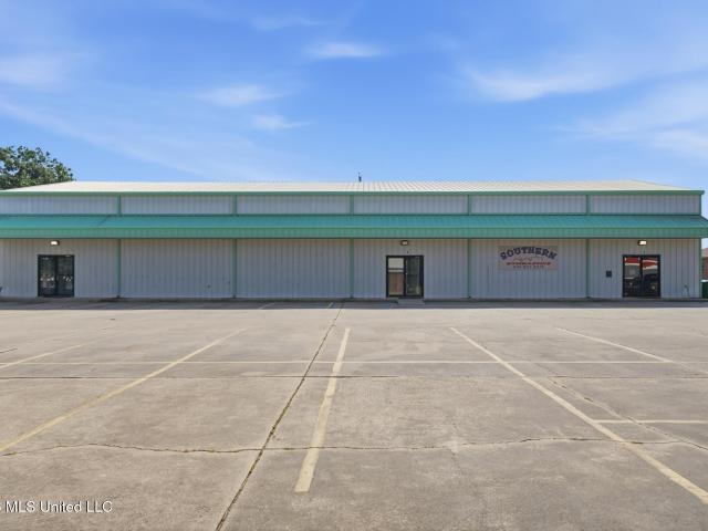 8 Professional Parkway