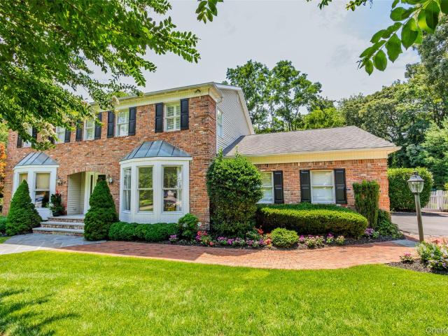 8 Quaker Hill Road