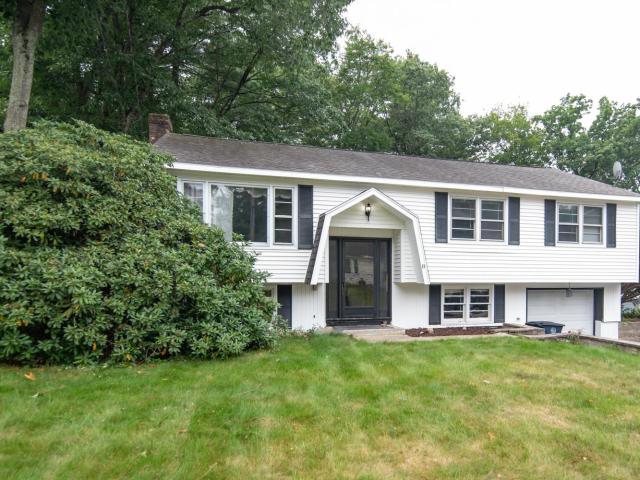 8 Radcliffe Drive