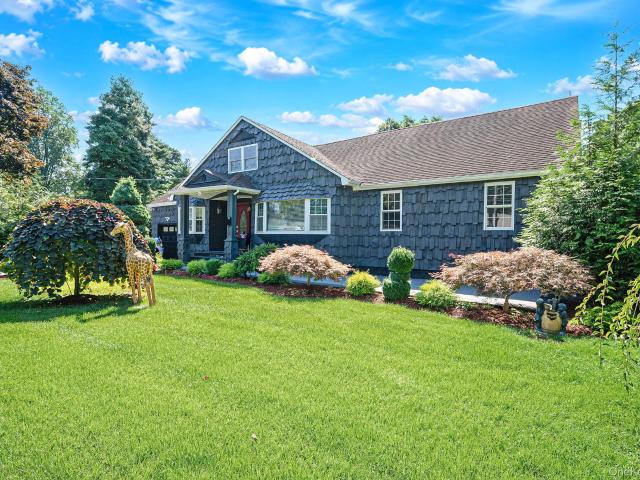 8 Ralph Avenue