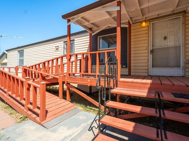 8 Rancherita Street