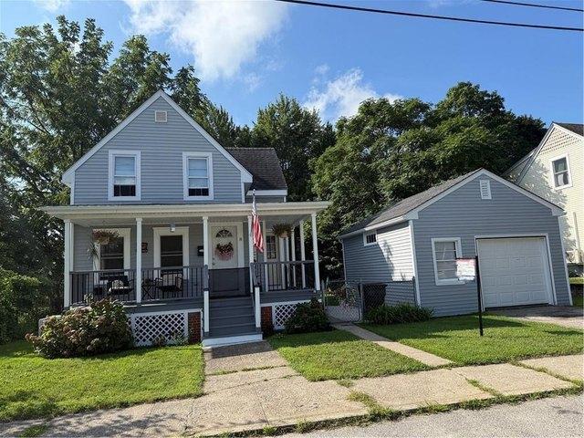 8 Rathbun St, West Warwick, RI 02893
