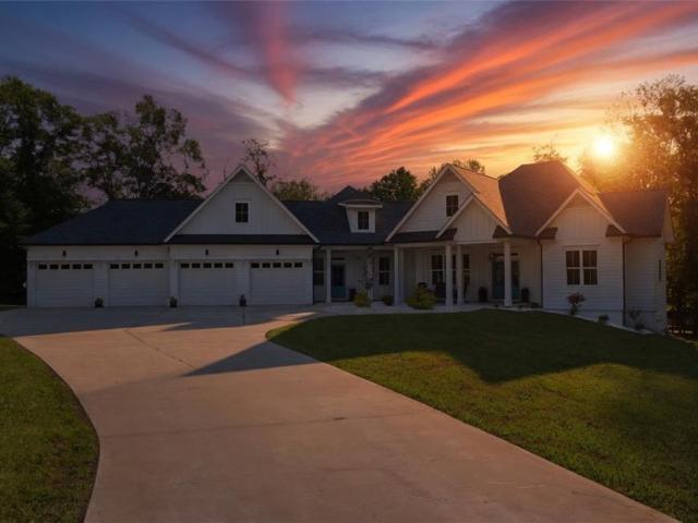 8 Ripplewood Trail
