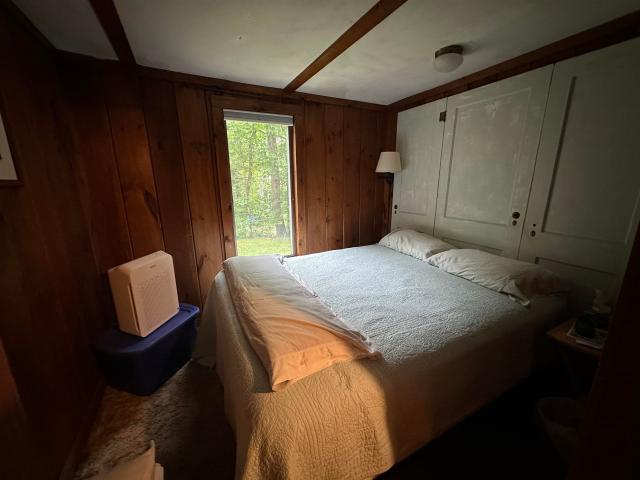 8 River Road