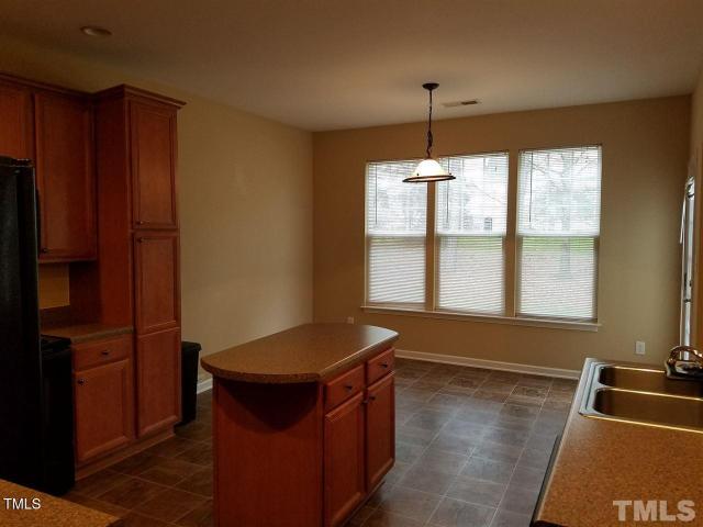 8 Rockwall Garden Way