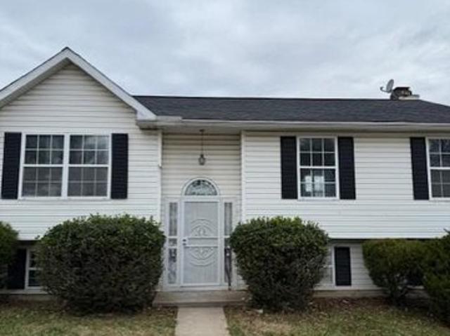 8 Rocky Ln, Baltimore, MD 21208
