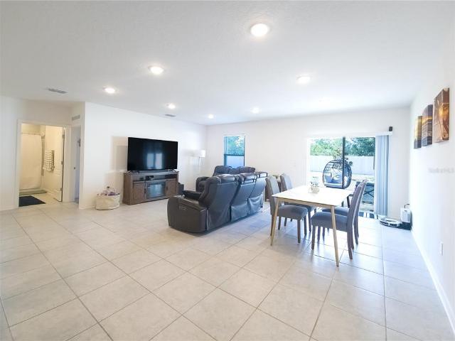 8 Rocking Ln, Palm Coast, FL 32164 | MLS #FC315562