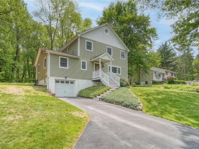8 Roberts Drive