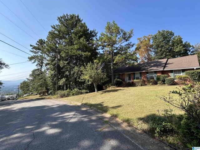 8 Robinwood Lane