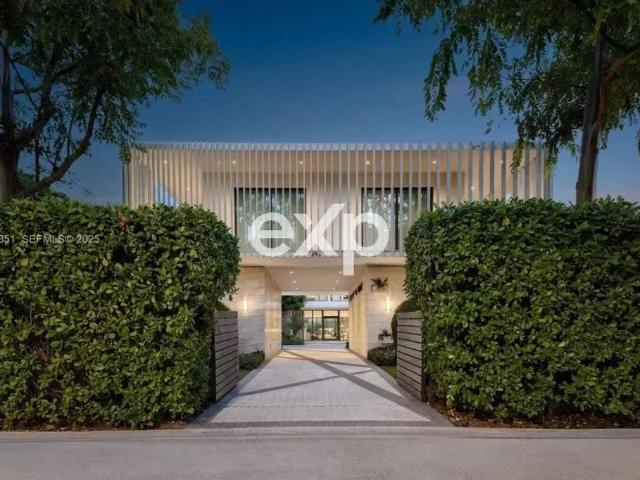 8 room luxury Villa for sale in Miami Beach, Florida