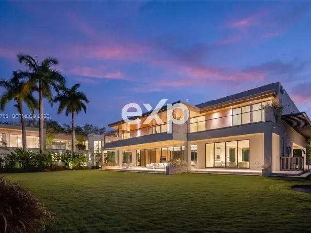 8 room luxury Villa for sale in Pinecrest, Florida
