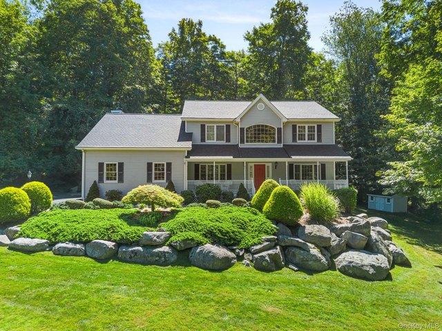 8 Rose Ln, Brewster, NY 10509