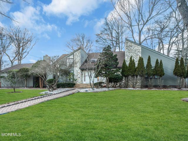 8 Ross Ct, Oakhurst, NJ 07755 | MLS #22600