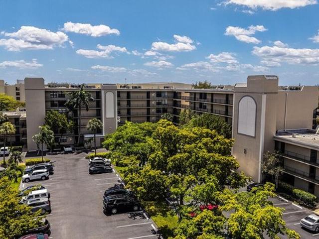 8 Royal Palm Way Unit 401, Boca Raton, FL 33432
