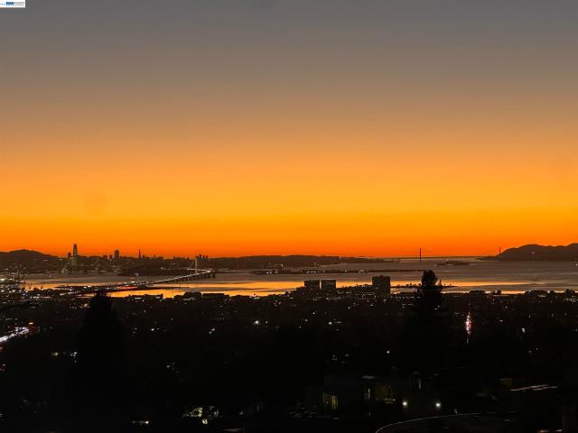 8 Starview Dr