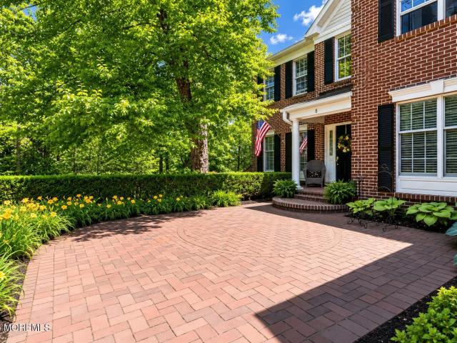 8 Steeplechase Lane