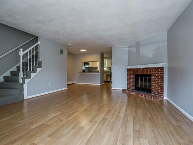 8 Stillwater Drive