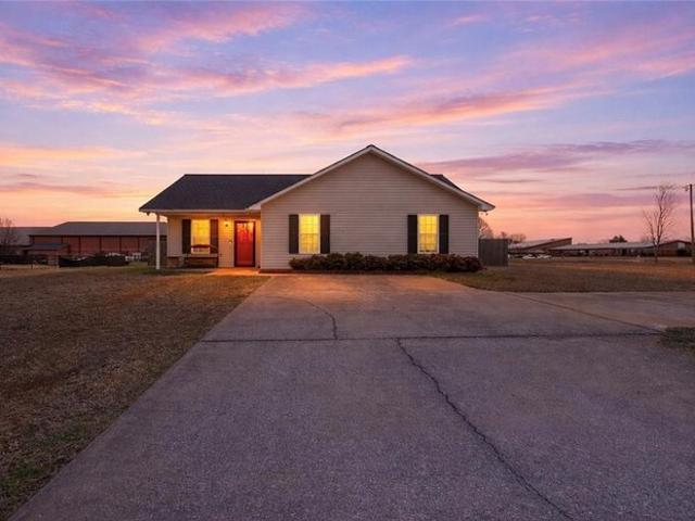 8 Stonegate Dr, Cedartown, GA 30125