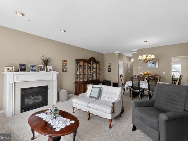 8 Stuart Drive # 8