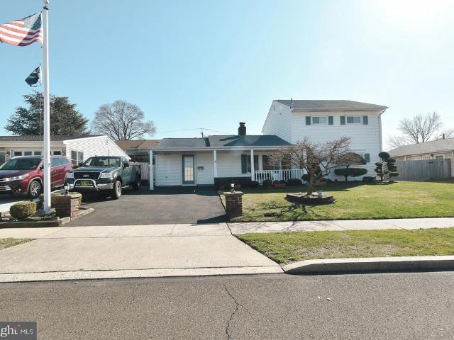 8 Summer Lane