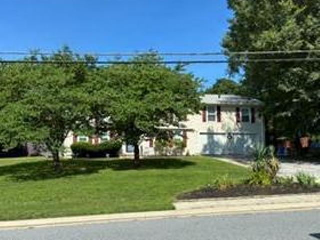 8 Sunnyking Drive