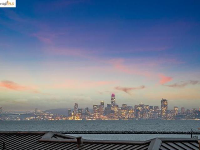 8 Sunset Ln, Richmond, CA