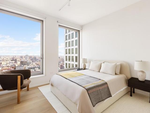 8 S 4th St Apt 34D, Brooklyn, NY 11249