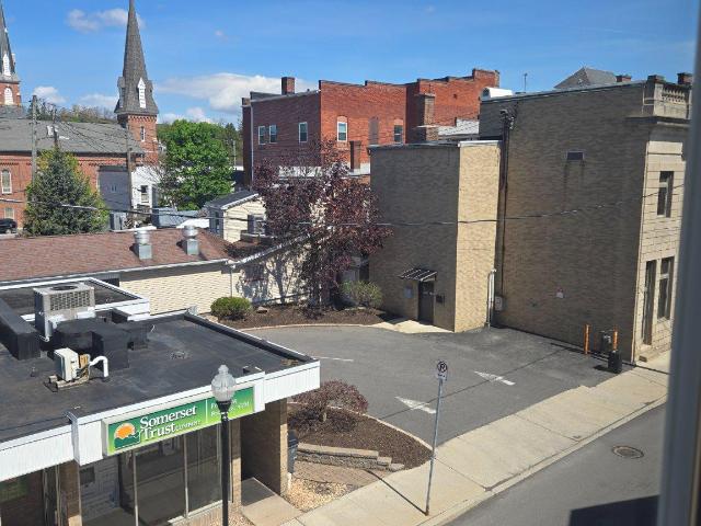 8 S Broadway