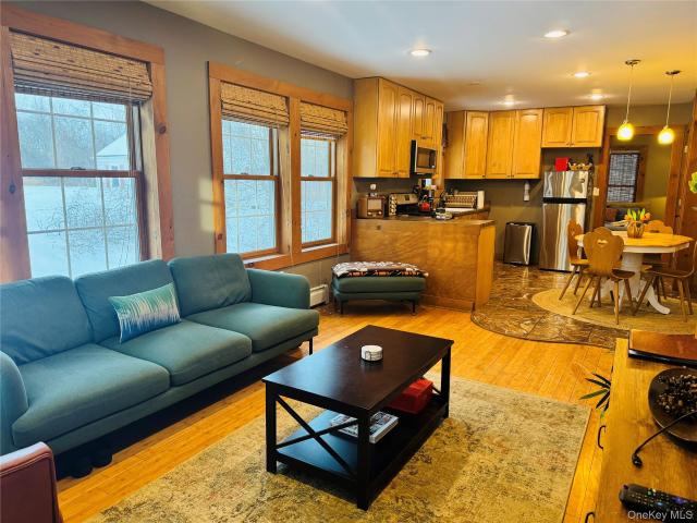 8 S Ohioville Rd, New Paltz, NY 12561 | MLS #959490 | Compass