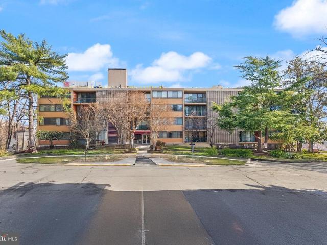 8 S Van Dorn Street # 201