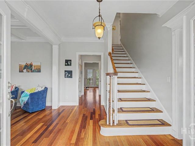 8 Sapphire Island Road