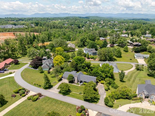 8 Scenic View Road