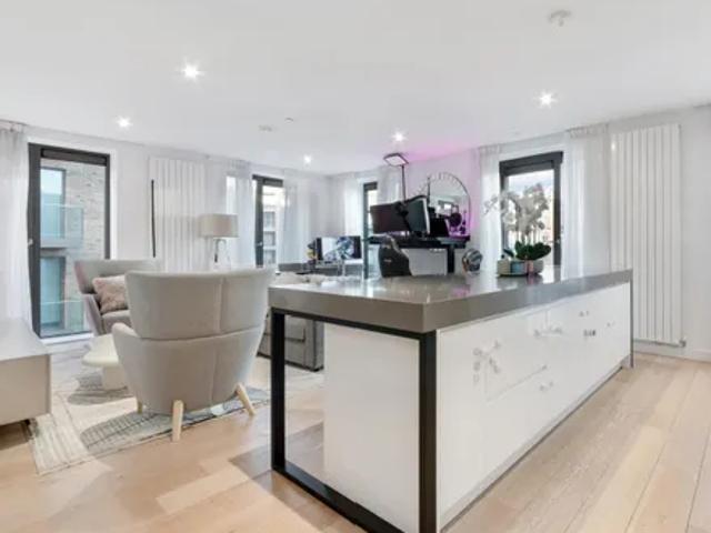 8 Schooner Road, London, E16 2RN, United Kingdom | 3 bed apartment for rent #166280408 | Rentberry