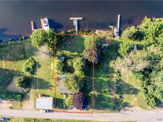 8 Scharoun Drive