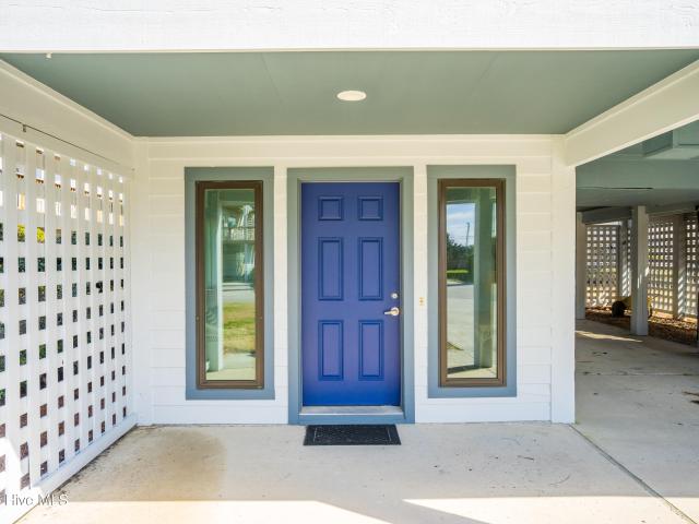 8 Sea Oats Ln, Wrightsville Beach, NC 28480 | MLS #100553 | Compass