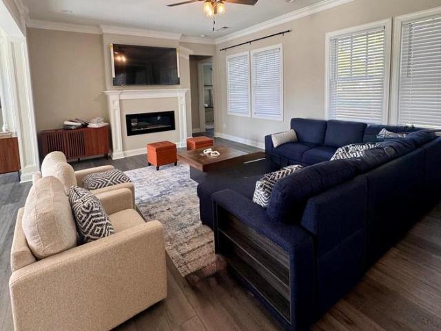8 Seay Court