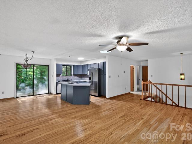 8 Shadywood Circle