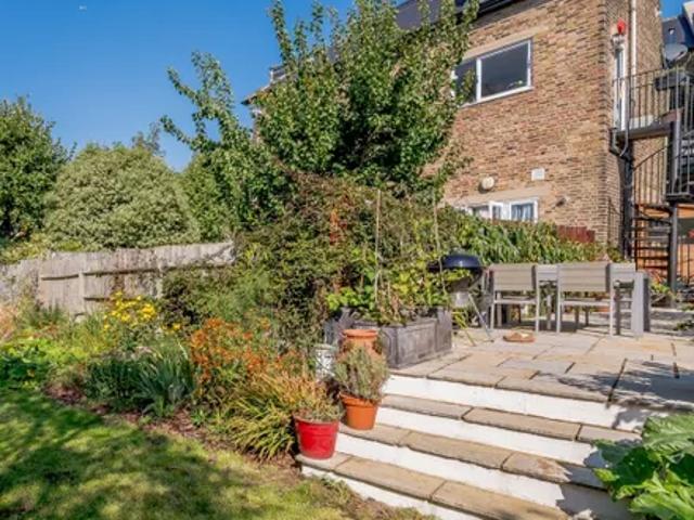 8 Sherriff Road, London, NW6 2AP, United Kingdom | 3 bed apartment for rent #167580996 | Rentberry