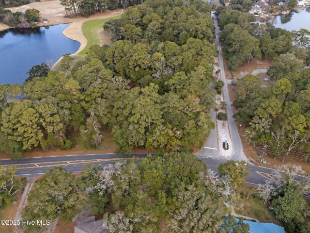 8 Shoreline Drive W # 8