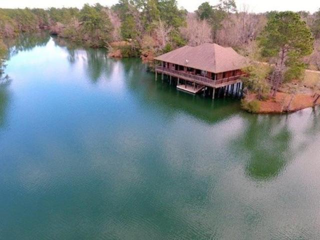 8 Smith Loop S, Cleveland, TX 77327