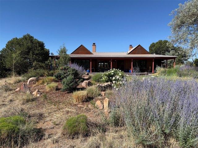 8 Soleado Ln, Santa Fe, NM 87508