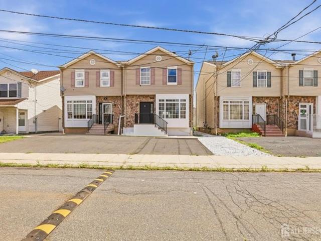 8 Somerset St, Carteret, NJ 07008
