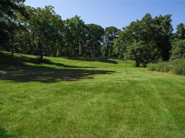 8 Spring Hill Ln, Old Westbury, NY 11568 | MLS #L3507 | Compass
