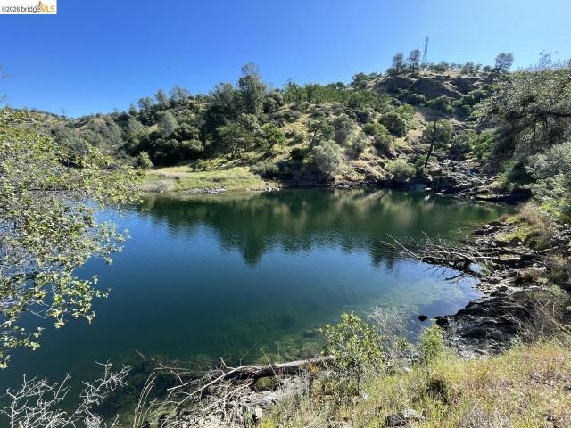 8 Tulloch Estates Rd